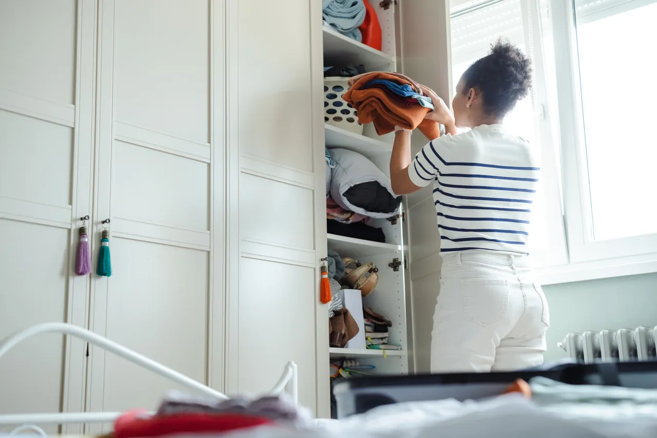 The Ultimate Guide to Decluttering and Organizing Your Space - Kandi ...